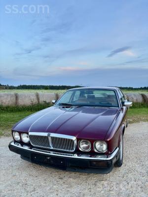 Sarkans Jaguar Sovereign 1989 Rīga, ar dzinēja tilpumu 3.00 L un nobraukumu 173 tūkst. km par 2000 €, foto 3 vietnē AUTOMOTO.COM.LV