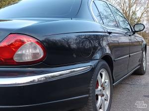 Melns Jaguar X-Type 2002 Alīta, ar dzinēja tilpumu 2.10 L un nobraukumu 257 tūkst. km par 999 €, foto 14 vietnē AUTOMOTO.COM.LV