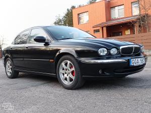 Melns Jaguar X-Type 2002 Alīta, ar dzinēja tilpumu 2.10 L un nobraukumu 257 tūkst. km par 999 €, foto 17 vietnē AUTOMOTO.COM.LV