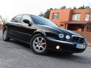 Melns Jaguar X-Type 2002 Alīta, ar dzinēja tilpumu 2.10 L un nobraukumu 257 tūkst. km par 999 €, foto 21 vietnē AUTOMOTO.COM.LV