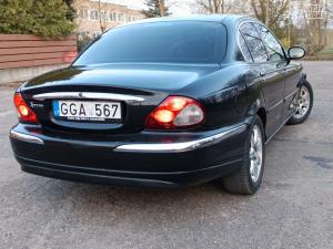 Melns Jaguar X-Type 2002 Alīta, ar dzinēja tilpumu 2.10 L un nobraukumu 257 tūkst. km par 999 €, foto 25 vietnē AUTOMOTO.COM.LV