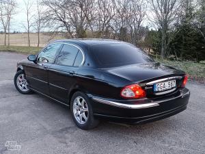Melns Jaguar X-Type 2002 Alīta, ar dzinēja tilpumu 2.10 L un nobraukumu 257 tūkst. km par 999 €, foto 34 vietnē AUTOMOTO.COM.LV