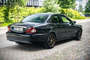 Black Jaguar X-Type 2004 in Riga, with an engine capacity of 2.00 L and mileage of 0 thousand km for 590 €, photo 4 on AUTOMOTO.COM.LV