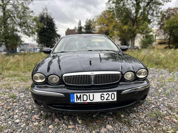 Melns Jaguar X-Type 2006 Viļņa, ar dzinēja tilpumu 2.00 L un nobraukumu 243 tūkst. km par 999 €, foto 1 vietnē AUTOMOTO.COM.LV