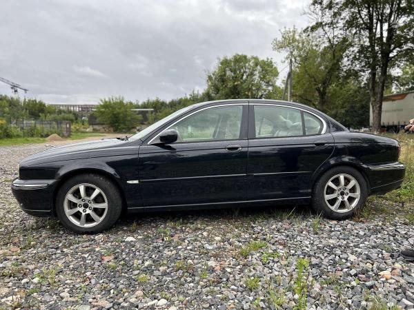 Melns Jaguar X-Type 2006 Viļņa, ar dzinēja tilpumu 2.00 L un nobraukumu 243 tūkst. km par 999 €, foto 3 vietnē AUTOMOTO.COM.LV