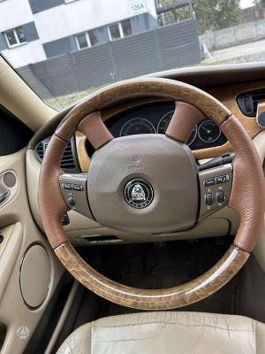 Melns Jaguar X-Type 2006 Viļņa, ar dzinēja tilpumu 2.00 L un nobraukumu 243 tūkst. km par 999 €, foto 6 vietnē AUTOMOTO.COM.LV