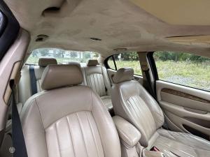 Melns Jaguar X-Type 2006 Viļņa, ar dzinēja tilpumu 2.00 L un nobraukumu 243 tūkst. km par 999 €, foto 8 vietnē AUTOMOTO.COM.LV
