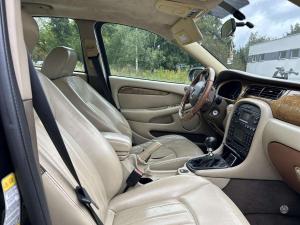 Melns Jaguar X-Type 2006 Viļņa, ar dzinēja tilpumu 2.00 L un nobraukumu 243 tūkst. km par 999 €, foto 12 vietnē AUTOMOTO.COM.LV