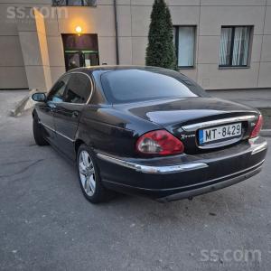 Melns Jaguar X-Type 2007 Rīga, ar dzinēja tilpumu 2.00 L un nobraukumu 284 tūkst. km par 3000 €, foto 4 vietnē AUTOMOTO.COM.LV