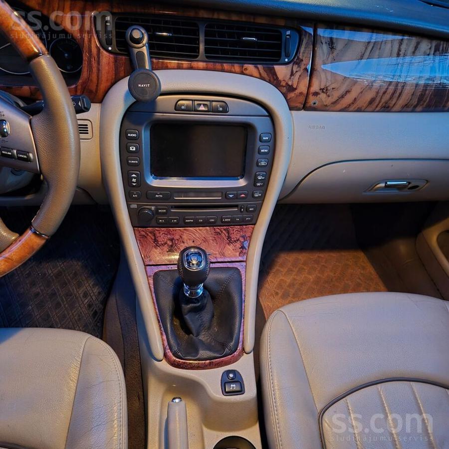 Melns Jaguar X-Type 2007 Rīga, ar dzinēja tilpumu 2.00 L un nobraukumu 284 tūkst. km par 3000 €, foto 7 vietnē AUTOMOTO.COM.LV