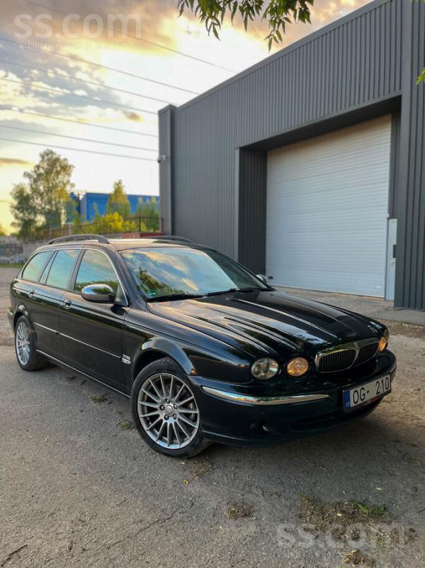 Black Jaguar X-Type 2006 in Ogre, with an engine capacity of 2.50 L and mileage of 301 thousand km for 2500 €, photo 1 on AUTOMOTO.COM.LV