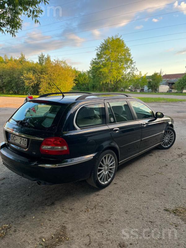 Black Jaguar X-Type 2006 in Ogre, with an engine capacity of 2.50 L and mileage of 301 thousand km for 2500 €, photo 3 on AUTOMOTO.COM.LV
