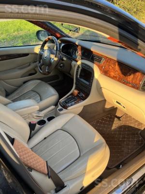 Black Jaguar X-Type 2006 in Ogre, with an engine capacity of 2.50 L and mileage of 301 thousand km for 2500 €, photo 7 on AUTOMOTO.COM.LV