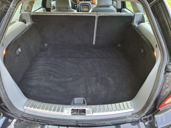 Black Jaguar X-Type 2006 in Valmiera, with an engine capacity of 2.20 L and mileage of 260 thousand km for 2600 €, photo 6 on AUTOMOTO.COM.LV