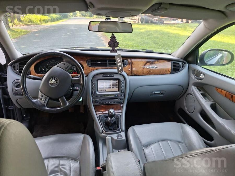 Melns Jaguar X-Type 2006 Valmiera, ar dzinēja tilpumu 2.20 L un nobraukumu 260 tūkst. km par 2600 €, foto 12 vietnē AUTOMOTO.COM.LV