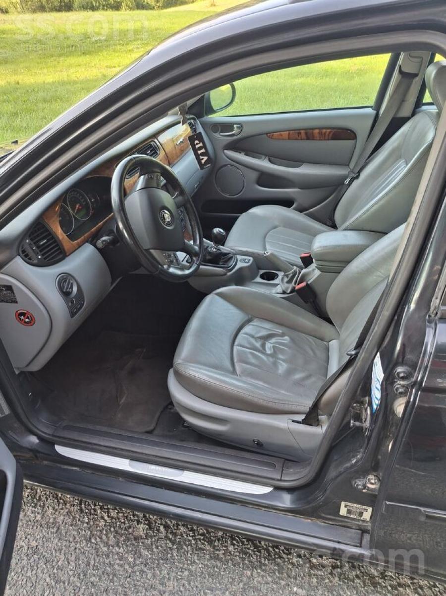 Melns Jaguar X-Type 2006 Valmiera, ar dzinēja tilpumu 2.20 L un nobraukumu 260 tūkst. km par 2600 €, foto 14 vietnē AUTOMOTO.COM.LV