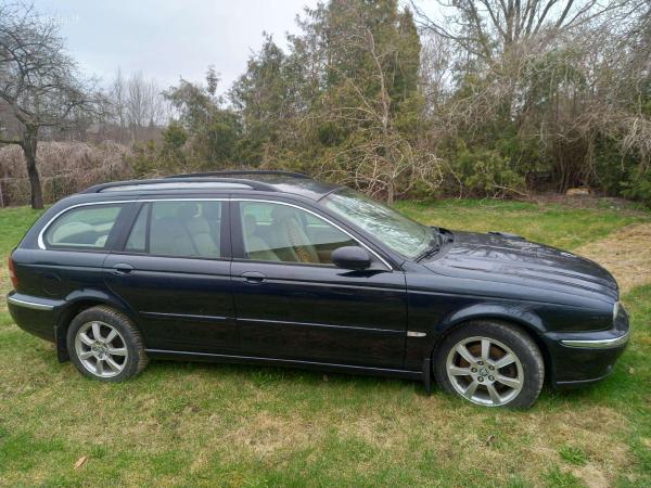 Melns Jaguar X-Type 2006 Kauņa, ar dzinēja tilpumu 2.00 L un nobraukumu 232 tūkst. km par 1300 €, foto 3 vietnē AUTOMOTO.COM.LV