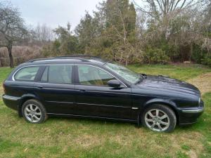 Melns Jaguar X-Type 2006 Kauņa, ar dzinēja tilpumu 2.00 L un nobraukumu 232 tūkst. km par 1300 €, foto 3 vietnē AUTOMOTO.COM.LV