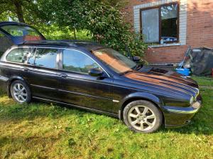 Melns Jaguar X-Type 2006 Kauņa, ar dzinēja tilpumu 2.00 L un nobraukumu 232 tūkst. km par 1300 €, foto 10 vietnē AUTOMOTO.COM.LV