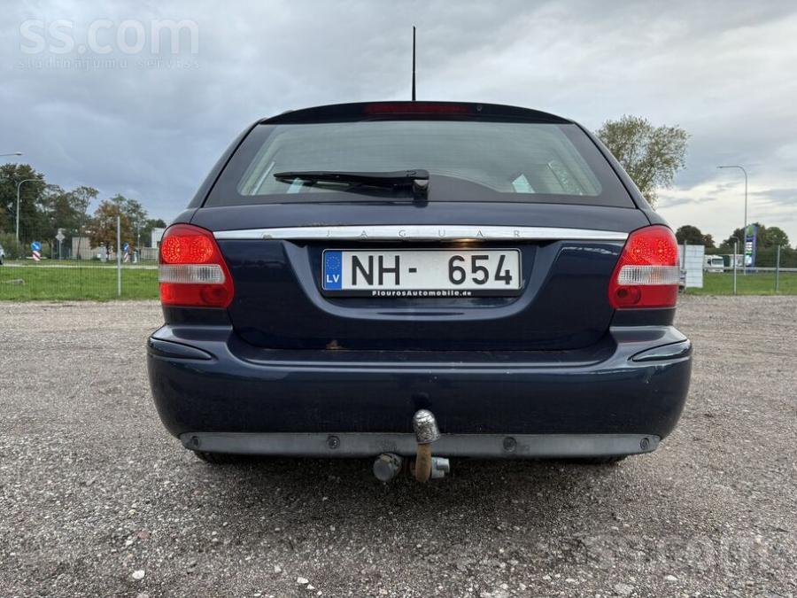 Melns Jaguar X-Type 2006 Daugavpils, ar dzinēja tilpumu 2.20 L un nobraukumu 339 tūkst. km par 1850 €, foto 6 vietnē AUTOMOTO.COM.LV