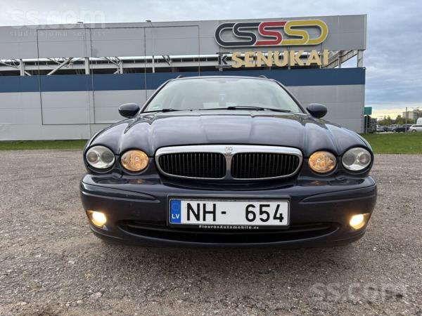 Jaguar X-Type 2006 in Daugavpils on AUTOMOTO.COM.LV Black Jaguar X-Type 2006 in Daugavpils, with an engine capacity of 2.20 L and mileage of 339 thousand km for 1850 €, photo 9 on AUTOMOTO.COM.LV