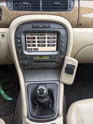 Melns Jaguar X-Type 2006 Daugavpils, ar dzinēja tilpumu 2.20 L un nobraukumu 339 tūkst. km par 1850 €, foto 12 vietnē AUTOMOTO.COM.LV