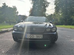 Black Jaguar X-Type 2009 in Vilnius, with an engine capacity of 2.20 L and mileage of 230 thousand km for 1650 €, photo 5 on AUTOMOTO.COM.LV