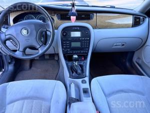 Blue Jaguar X-Type 2003 in Riga, with an engine capacity of 2.00 L and mileage of 227 thousand km for 1900 €, photo 6 on AUTOMOTO.COM.LV