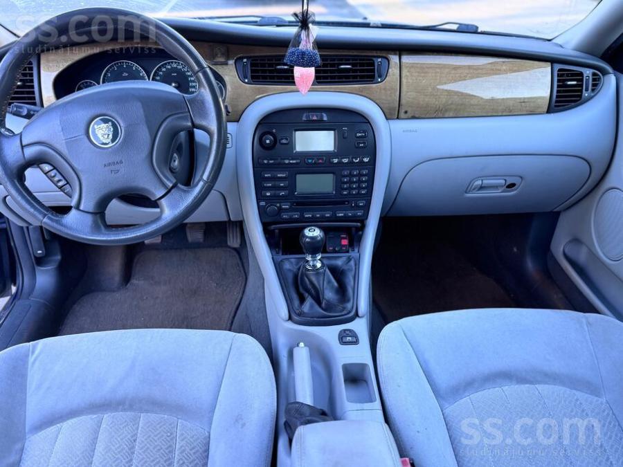 Blue Jaguar X-Type 2003 in Riga, with an engine capacity of 2.00 L and mileage of 227 thousand km for 1900 €, photo 6 on AUTOMOTO.COM.LV
