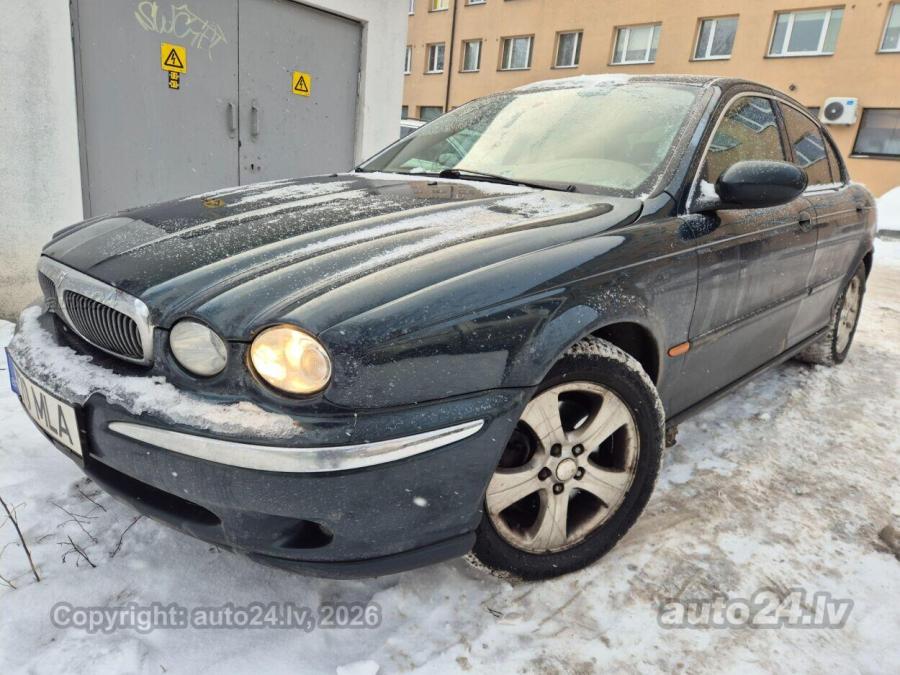 Zaļš Jaguar X-Type 2002 Tallina, ar dzinēja tilpumu 2.10 L un nobraukumu 250 tūkst. km par 699 €, foto 1 vietnē AUTOMOTO.COM.LV