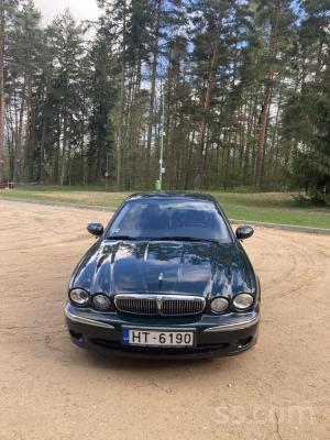 Zaļš Jaguar X-Type 2004 Preiļi, ar dzinēja tilpumu 2.00 L un nobraukumu 311 tūkst. km par 1500 €, foto 2 vietnē AUTOMOTO.COM.LV