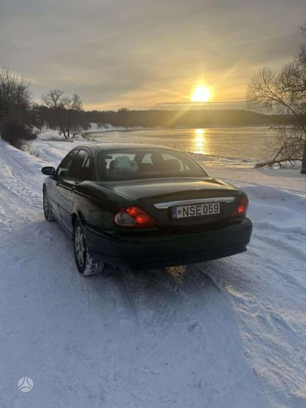 Zaļš Jaguar X-Type 2005 Kauņa, ar dzinēja tilpumu 2.00 L un nobraukumu 276 tūkst. km par 2500 €, foto 7 vietnē AUTOMOTO.COM.LV