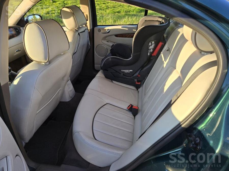 Zaļš Jaguar X-Type 2006 Rīga, ar dzinēja tilpumu 2.20 L un nobraukumu 300 tūkst. km par 3300 €, foto 7 vietnē AUTOMOTO.COM.LV