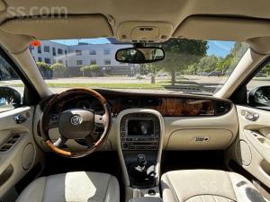 Zaļš Jaguar X-Type 2006 Rīga, ar dzinēja tilpumu 2.20 L un nobraukumu 304 tūkst. km par 2950 €, foto 6 vietnē AUTOMOTO.COM.LV