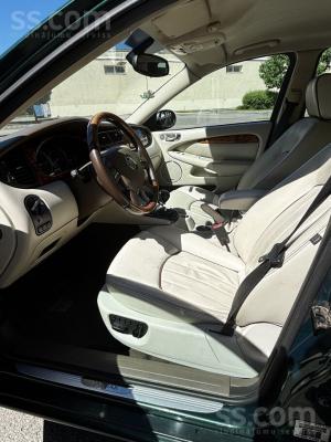 Zaļš Jaguar X-Type 2006 Rīga, ar dzinēja tilpumu 2.20 L un nobraukumu 304 tūkst. km par 2950 €, foto 7 vietnē AUTOMOTO.COM.LV