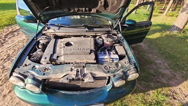 Zaļš Jaguar X-Type 2006 Kauņa, ar dzinēja tilpumu 2.00 L un nobraukumu 244 tūkst. km par 1200 €, foto 6 vietnē AUTOMOTO.COM.LV