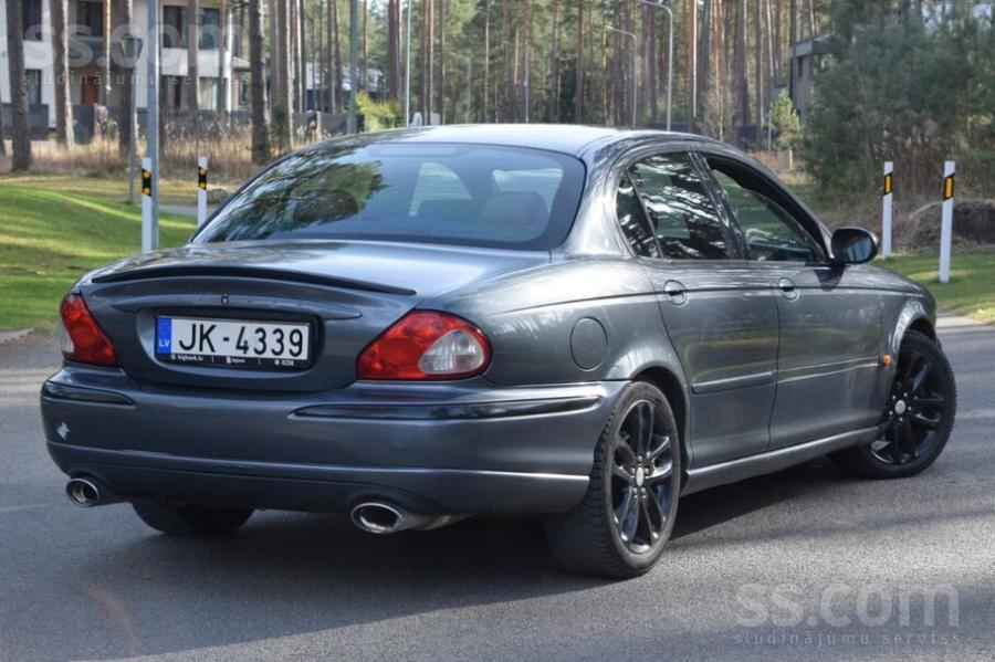 Серый Ягуар Х-Тайп 2001 в Рига, объемом двигателя 2.50 л и пробегом 260 тыс. км за 1700 €, фото 3 на AUTOMOTO.COM.LV