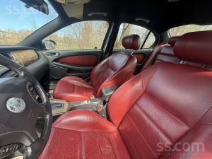 Pelēks Jaguar X-Type 2001 Rīga, ar dzinēja tilpumu 2.50 L un nobraukumu 260 tūkst. km par 1000 €, foto 8 vietnē AUTOMOTO.COM.LV