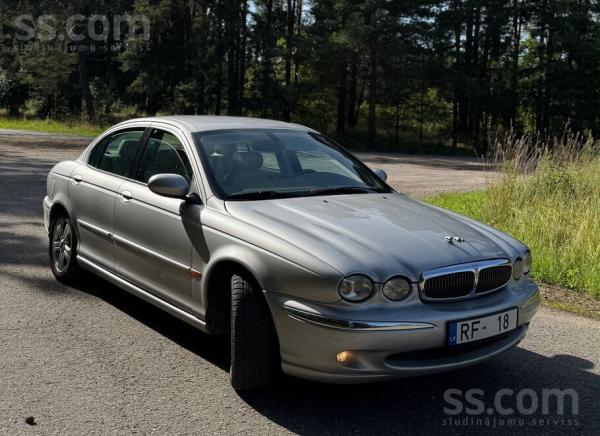 Grey Jaguar X-Type 2001 in Riga, with an engine capacity of 3.00 L and mileage of 320 thousand km for 3350 €, photo 3 on AUTOMOTO.COM.LV