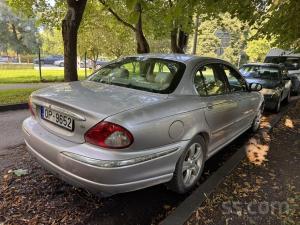 Серый Ягуар Х-Тайп 2001 в Рига, объемом двигателя 3.00 л и пробегом 320 тыс. км за 505 €, фото 5 на AUTOMOTO.COM.LV
