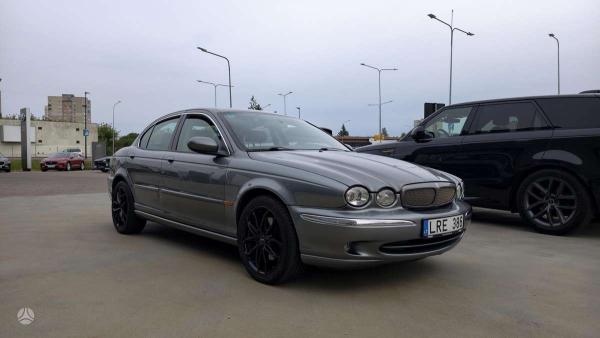 Grey Jaguar X-Type 2002 in Vilnius, with an engine capacity of 2.97 L and mileage of 228 thousand km for 3000 €, photo 4 on AUTOMOTO.COM.LV