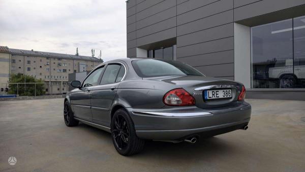 Grey Jaguar X-Type 2002 in Vilnius, with an engine capacity of 2.97 L and mileage of 228 thousand km for 3000 €, photo 5 on AUTOMOTO.COM.LV