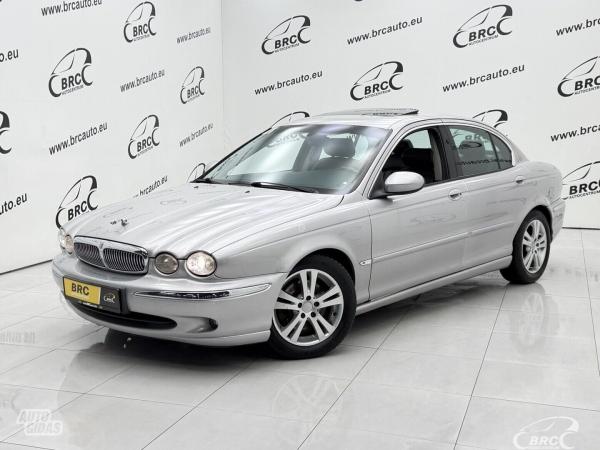 Grey Jaguar X-Type 2003 in Avizieniai, with an engine capacity of 3.00 L and mileage of 196 thousand km for 3500 €, photo 1 on AUTOMOTO.COM.LV