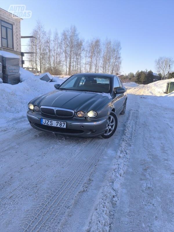 Grey Jaguar X-Type 2004 in Vilnius, with an engine capacity of 2.00 L and mileage of 300 thousand km for 1150 €, photo 1 on AUTOMOTO.COM.LV