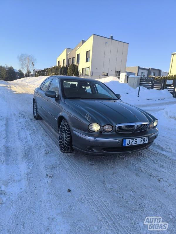 Grey Jaguar X-Type 2004 in Vilnius, with an engine capacity of 2.00 L and mileage of 300 thousand km for 1150 €, photo 2 on AUTOMOTO.COM.LV