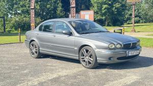 Grey Jaguar X-Type 2004 in Vilnius, with an engine capacity of 2.00 L and mileage of 248 thousand km for 1250 €, photo 6 on AUTOMOTO.COM.LV