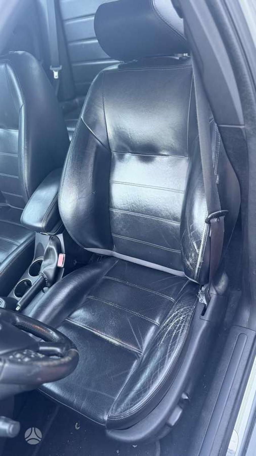 Grey Jaguar X-Type 2004 in Vilnius, with an engine capacity of 2.00 L and mileage of 248 thousand km for 1250 €, photo 16 on AUTOMOTO.COM.LV