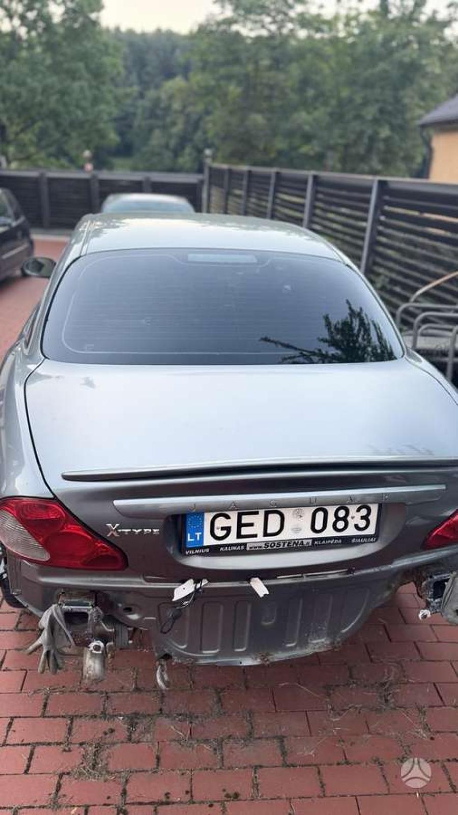 Grey Jaguar X-Type 2004 in Vilnius, with an engine capacity of 2.00 L and mileage of 248 thousand km for 1250 €, photo 30 on AUTOMOTO.COM.LV