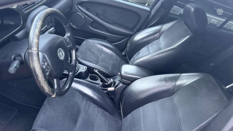 Grey Jaguar X-Type 2004 in Vilnius, with an engine capacity of 2.00 L and mileage of 248 thousand km for 1250 €, photo 38 on AUTOMOTO.COM.LV