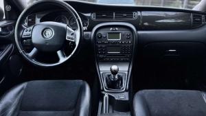 Grey Jaguar X-Type 2004 in Vilnius, with an engine capacity of 2.00 L and mileage of 248 thousand km for 1250 €, photo 47 on AUTOMOTO.COM.LV